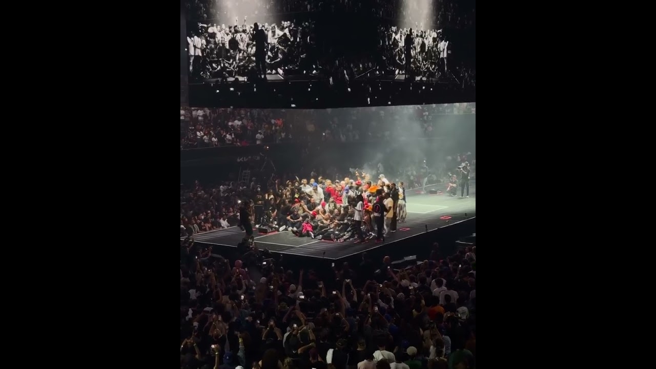 Kendrick Lamar and friends pop out live | Certified BOOTLEG