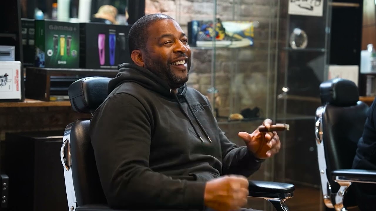 "Hurry up Shawn They're gonna K*ll us!!!" Little Shawn Recalls Wild ...